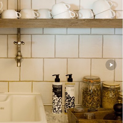 COWSHED - Cowshed Grubby Cow & Cow Slip Hand Care Caddy Gift Set ...