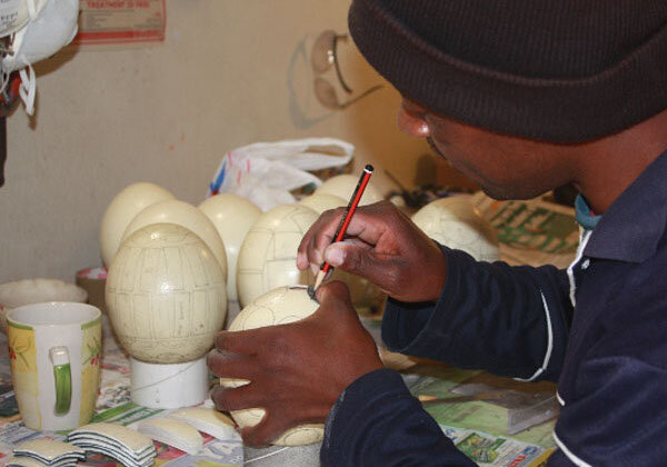 Mambu Design - Upcycling Ohrringe - Aura - Straußeneischmuck | Avocadostore