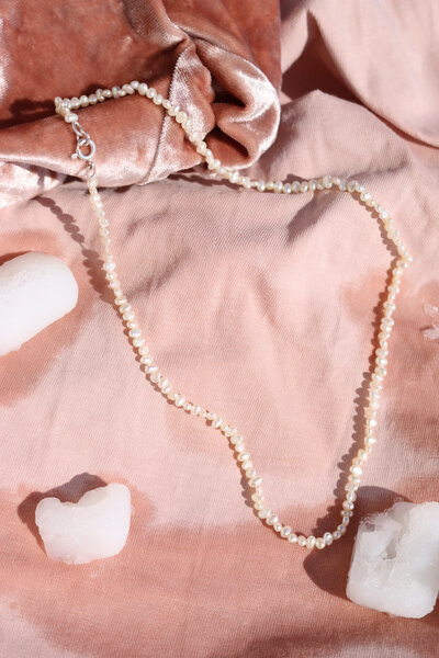 stahlpink - Perlenkette short | Avocadostore