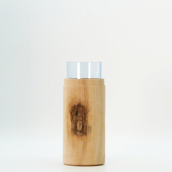 nest-gestaltung - Vase Eiche mit Loch aus einem alten Zaunpfahl ...