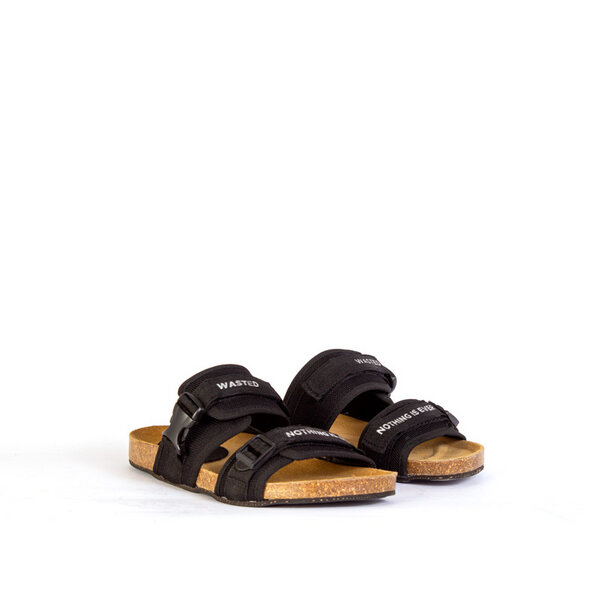 Up-fuse - Slippers made of recycled car tires (duo footprint slippers ...