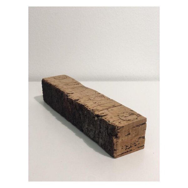 Kork-Deko - Kork-Rinde-Stück mit ausgestanzten Weinkorken | Avocadostore