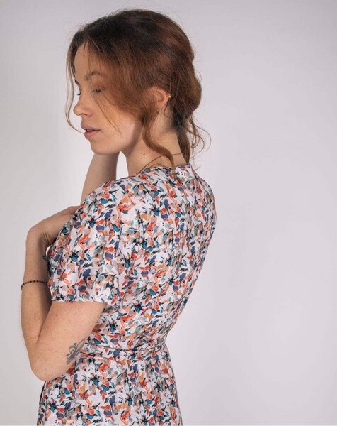 Aatise - Wickelkleid Zargot Midi-Länge mit Schmetterlingsärmel ...